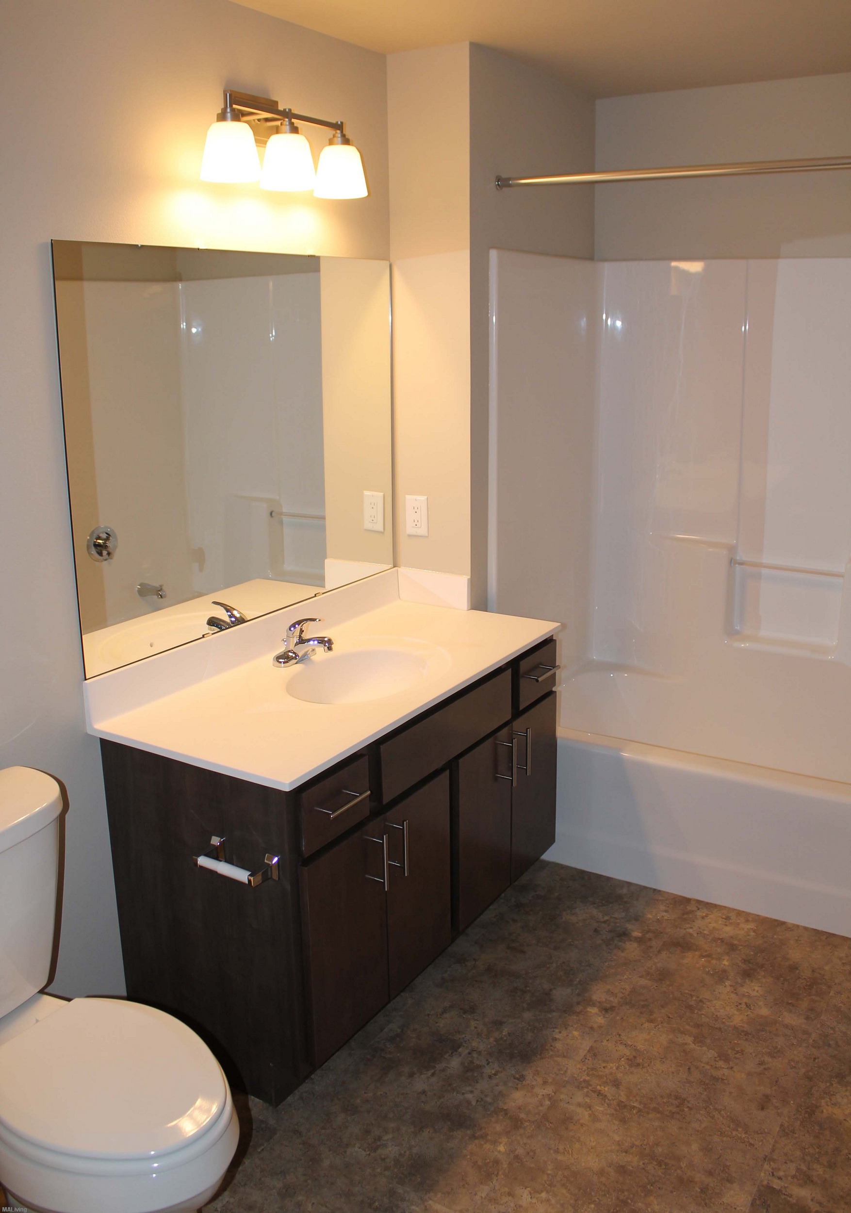Maple Grove Commons Apartments | Madison Apartment Living