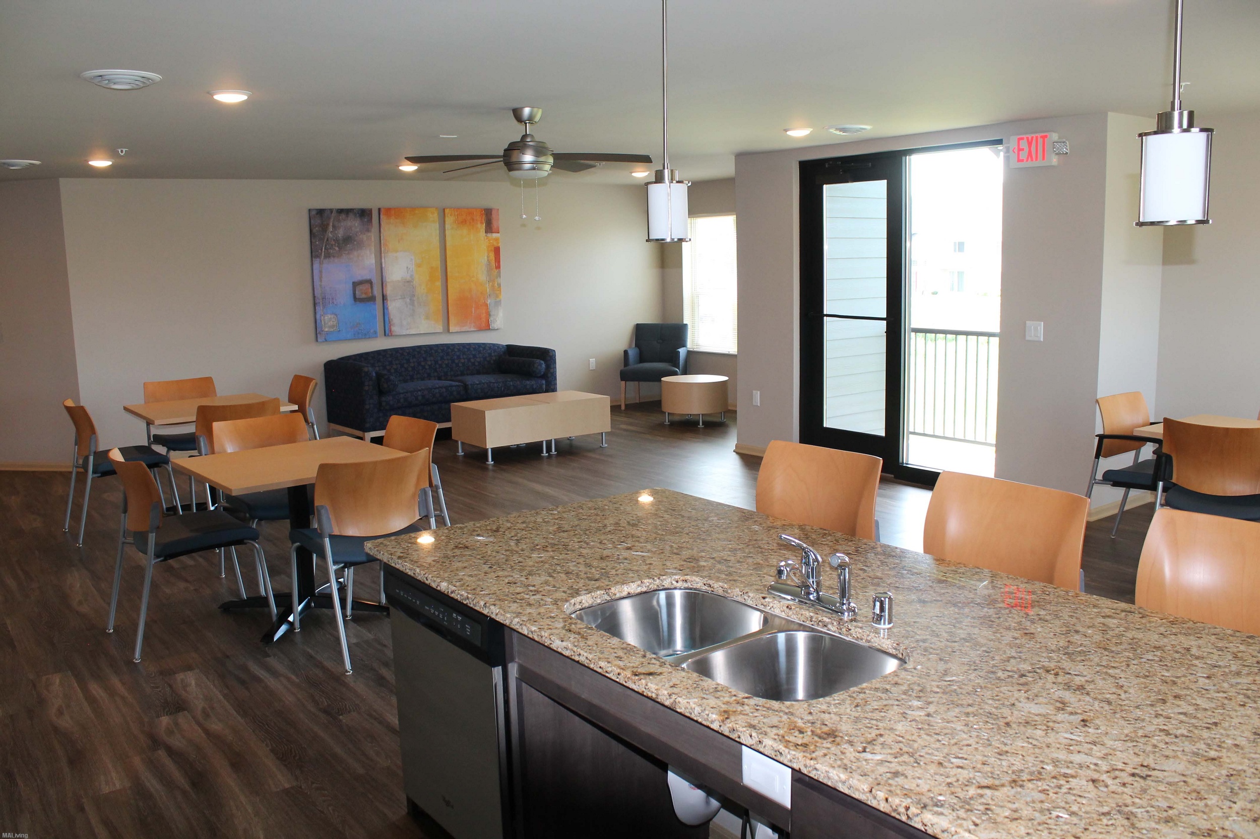Maple Grove Commons Apartments | Madison Apartment Living