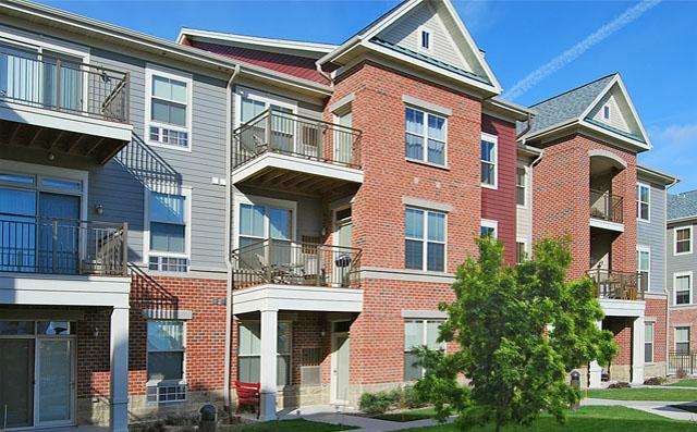 Apartments For Rent - Maple Grove Commons | Madison Apartment Living